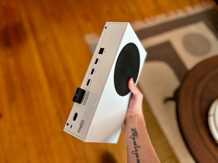 Seagate's 1TB expansion card is the biggest upgrade you can give your ...