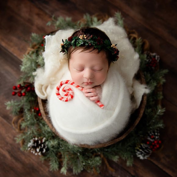 These 20 Christmas Baby Announcements Are Merry & Bright