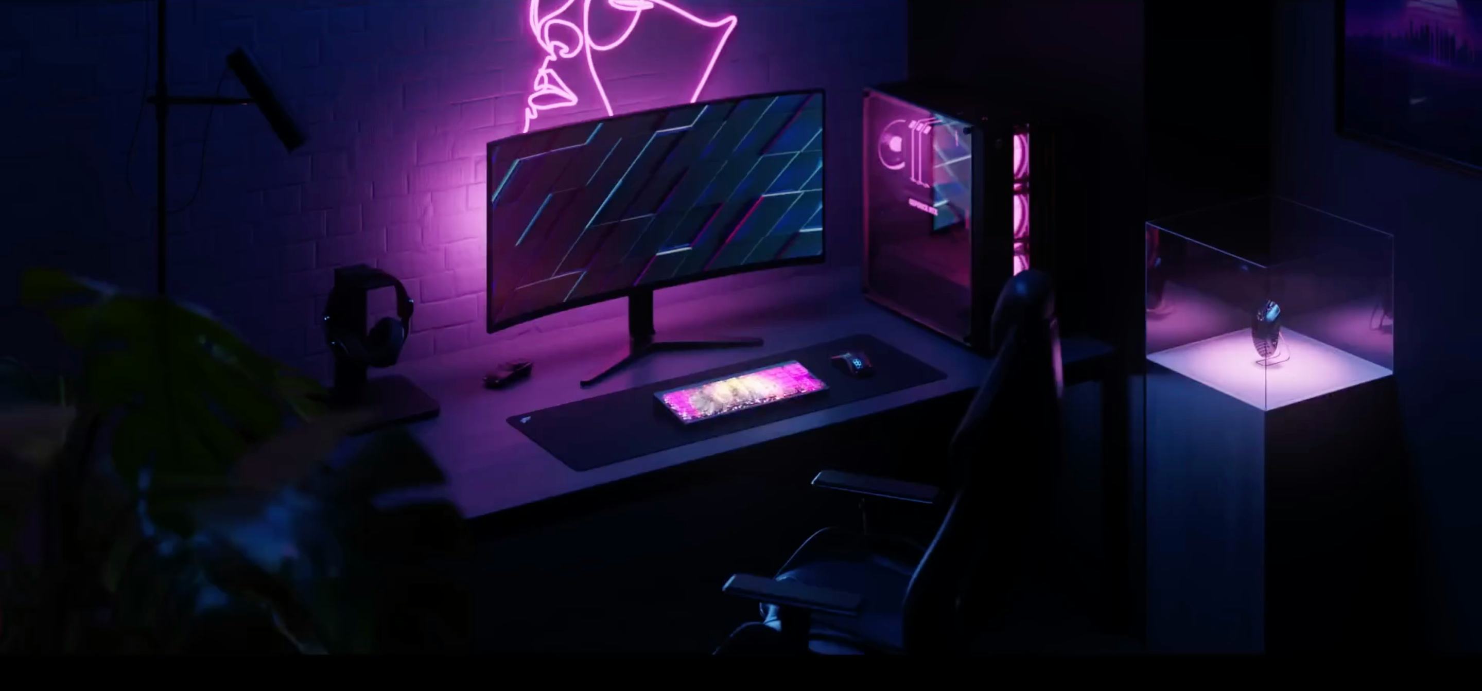 This keyboard with a screen inside makes your gaudy PC setup even gaudier