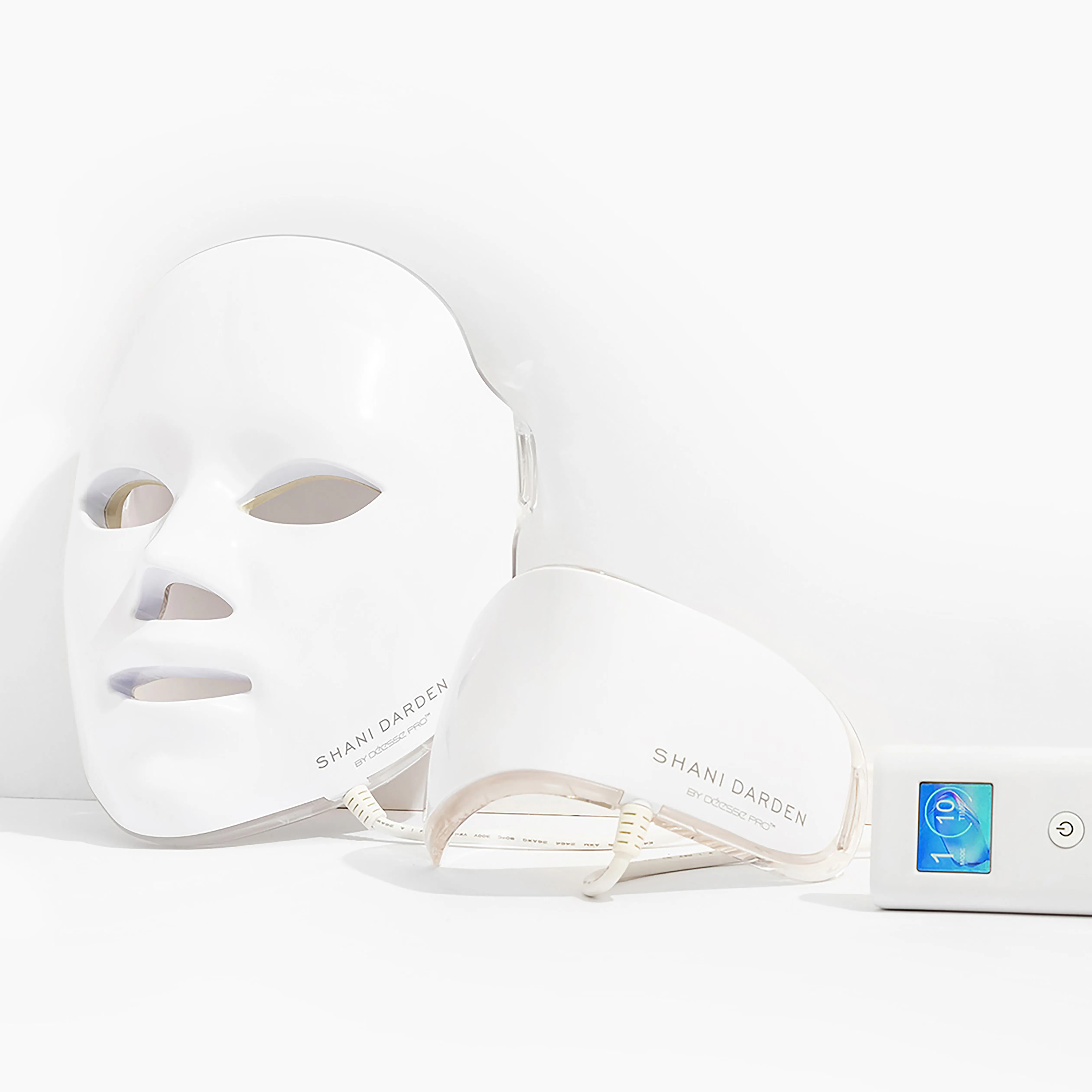 Shani Darden By Déesse PRO LED Mask Review: I Tried This $1,900 Device ...