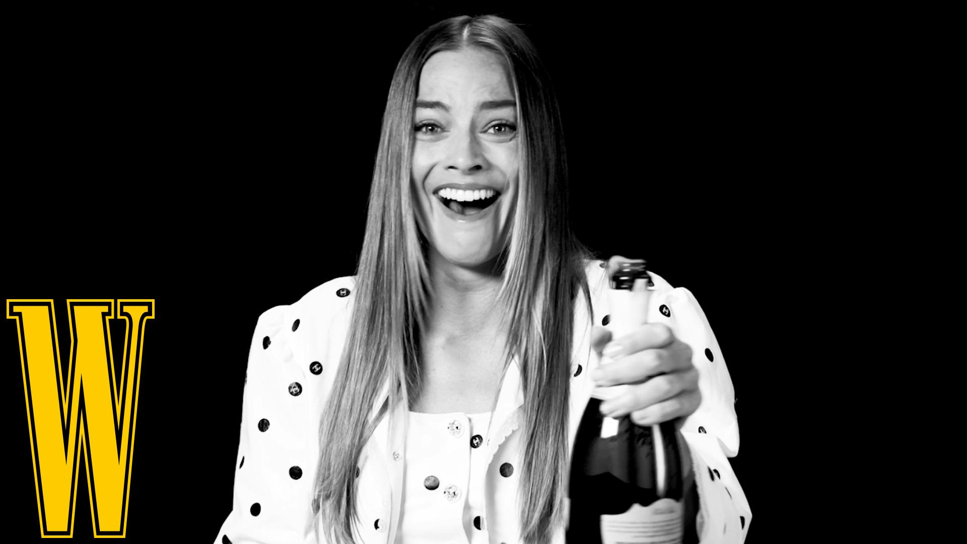 Margot Robbie, Zoë Kravitz & More Ring in 2023 With Champagne Showers