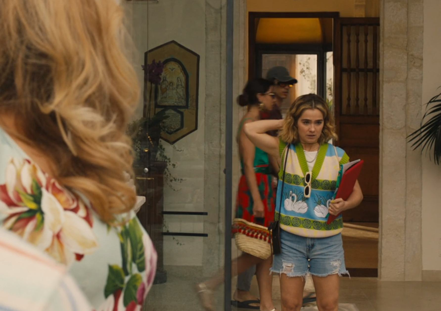 Portia's 13 Worst 'White Lotus' Outfits