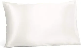 The 8 Best Pillowcases For Acne, According To A Derm — Tested By Editors