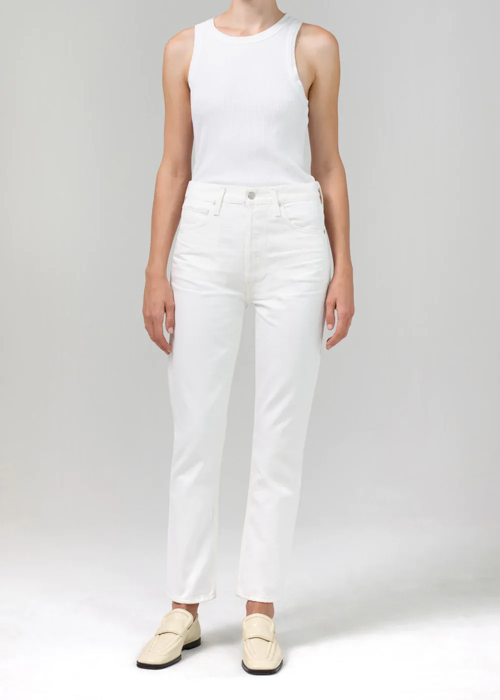The Perfect White Jeans Need One Very Specific Detail