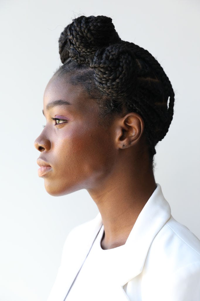 8 New Hair & Makeup Trends Forecast For New York Fashion Week F/W '22