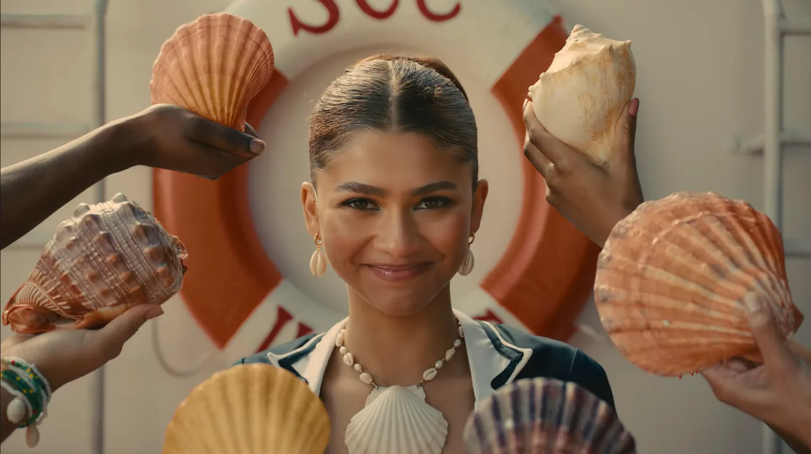 Zendaya’s Super Bowl Ad Outfit Incorporated The Top Jewelry Trends