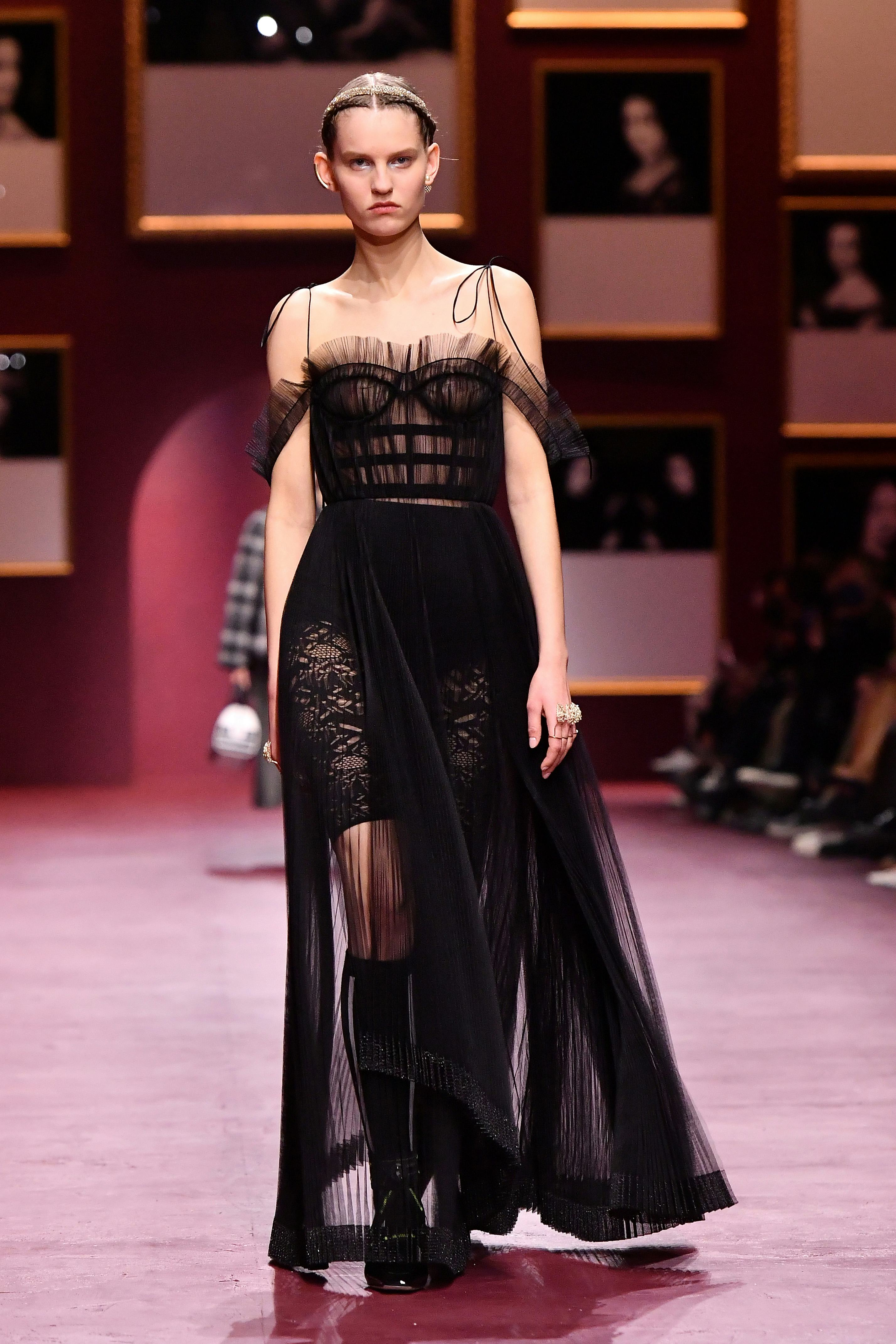 Dior's Fall/Winter 2022 Show Examines The Future Of Fashion