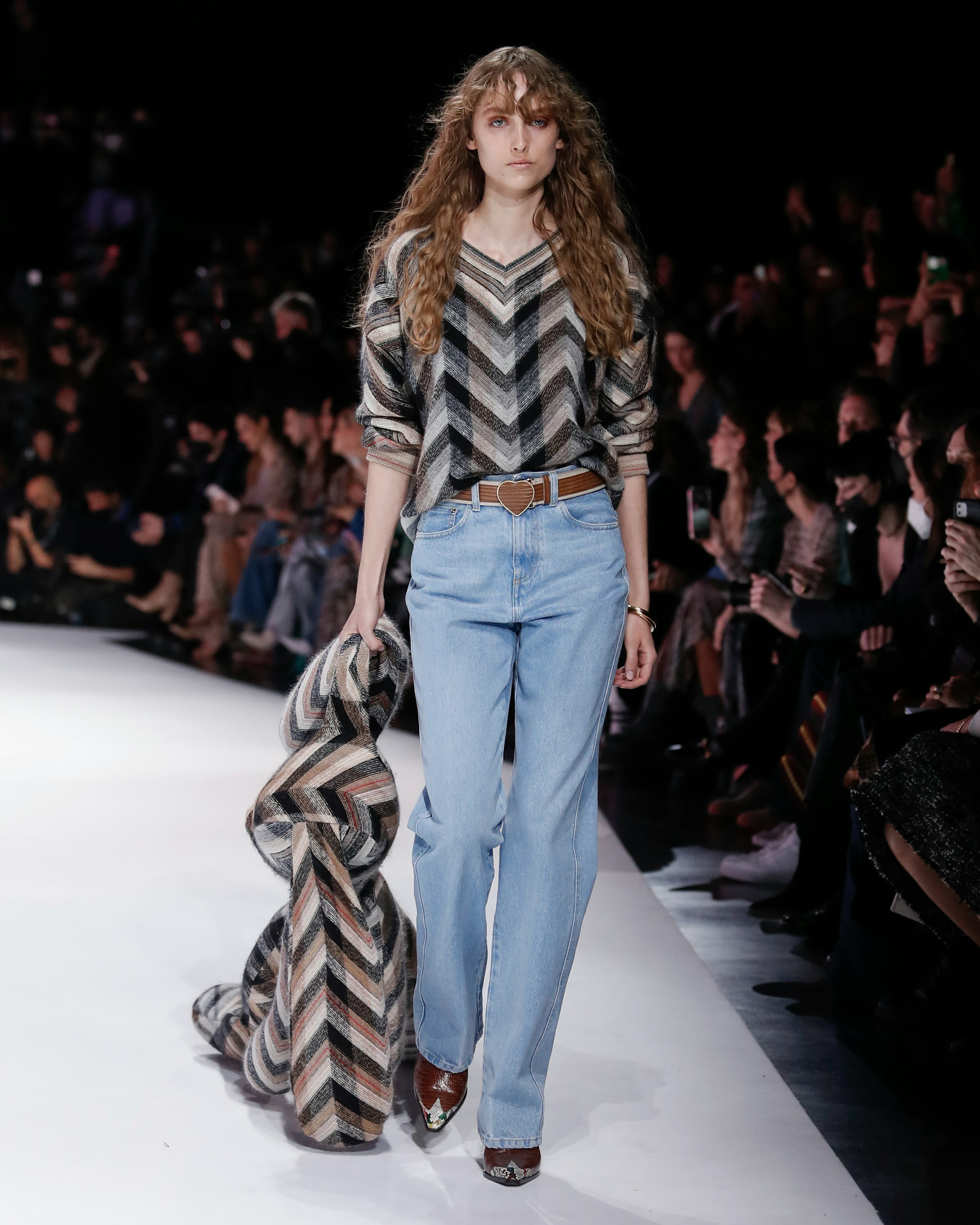 The Major Shoe Trends From Fall/Winter 2022 Runways Include This Throwback