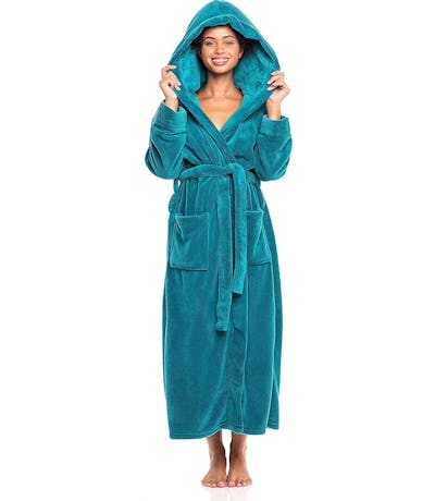 The 9 Best Plus-Size Robes