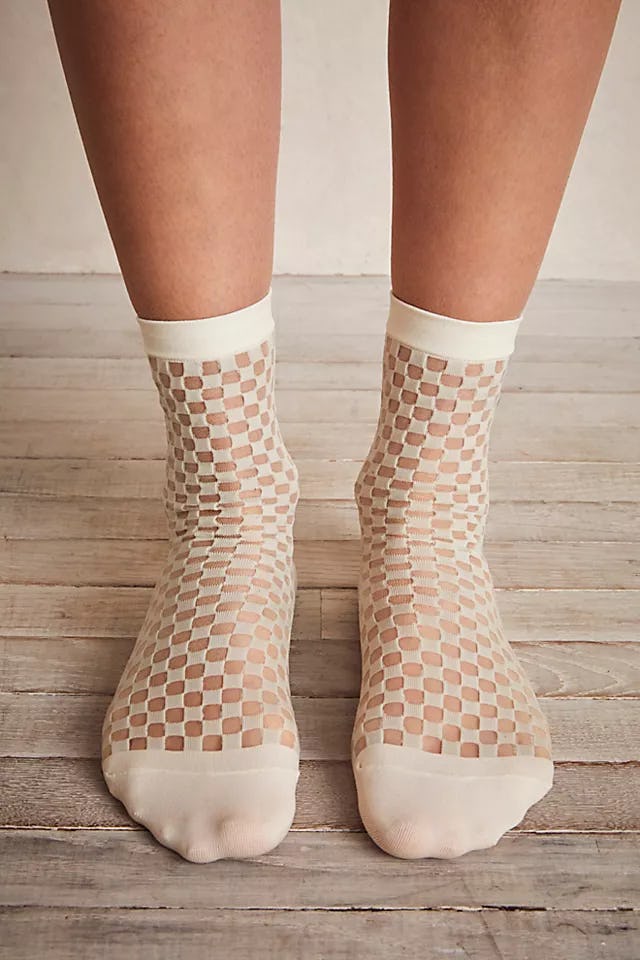 2022’s Platform Shoe Trend Inspires You To Reach New Heights