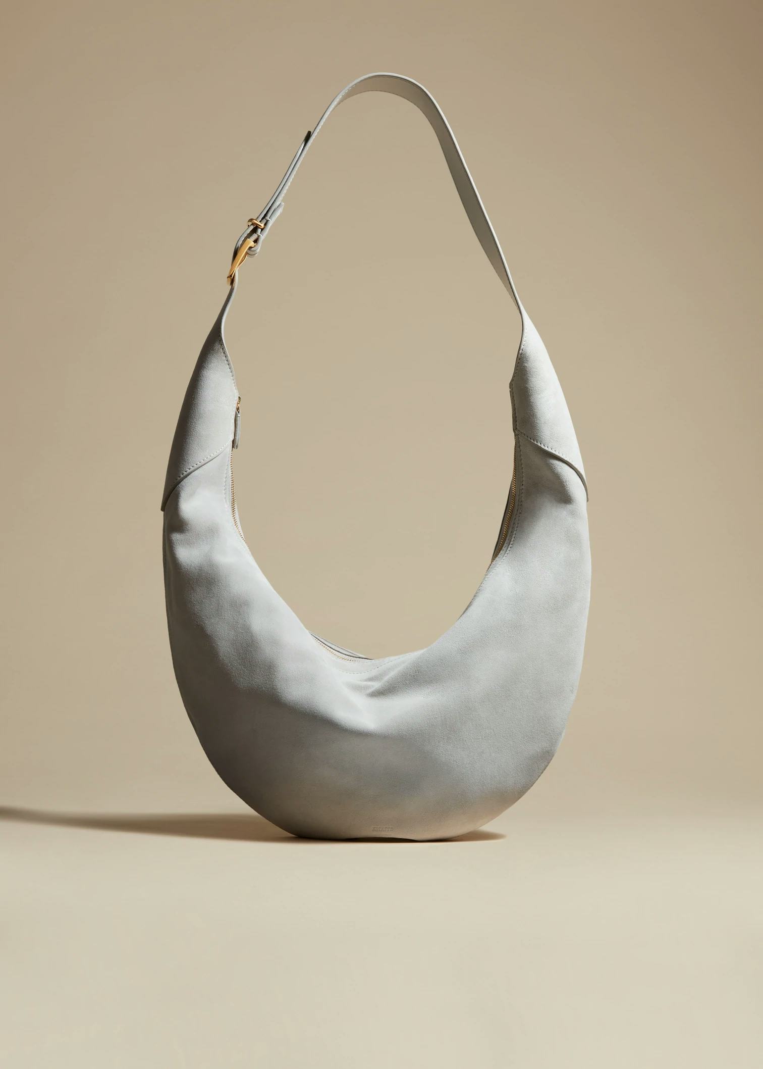 11 Handbag Trends For 2022 That Are Already Taking Over, According To ...