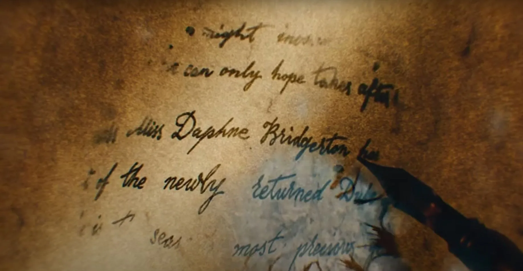 4 'Bridgerton' Season 2 Opening Credits Differences