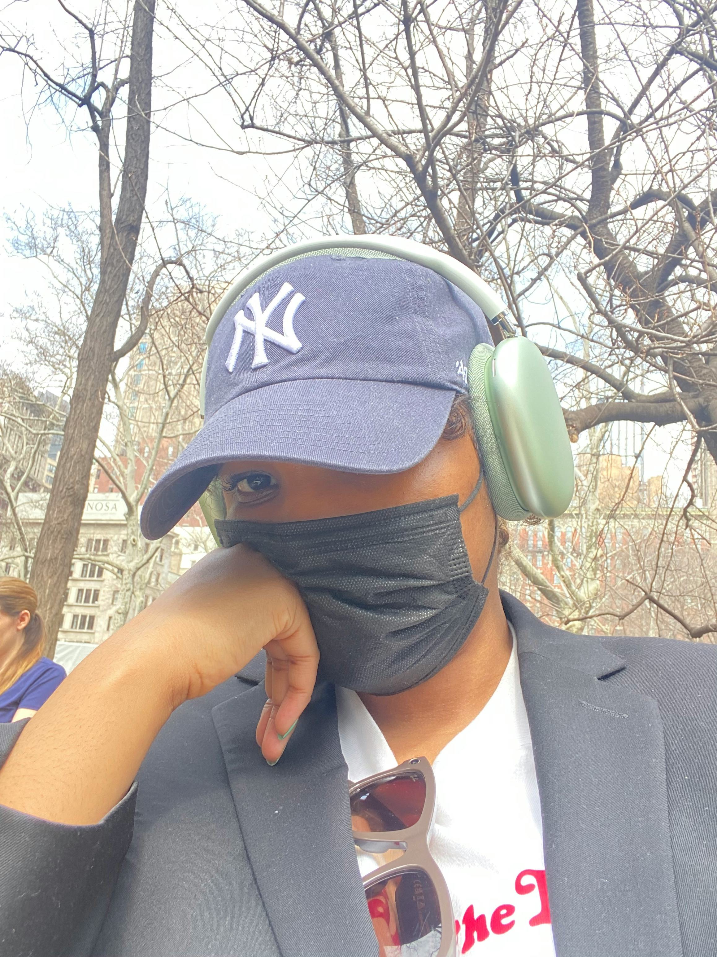 An Honest Review Of Apple's AirPods Max, The "It" Tech Accessory