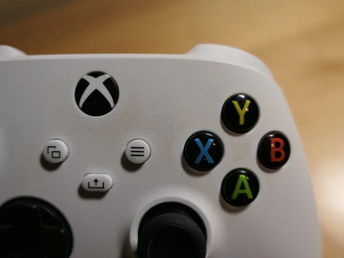 The correct way to clean your Xbox, PlayStation, and Nintendo controllers