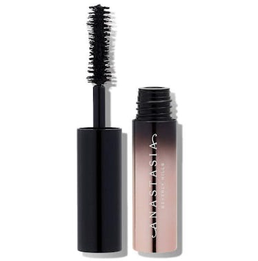 The 6 Best Mascaras For Beginners