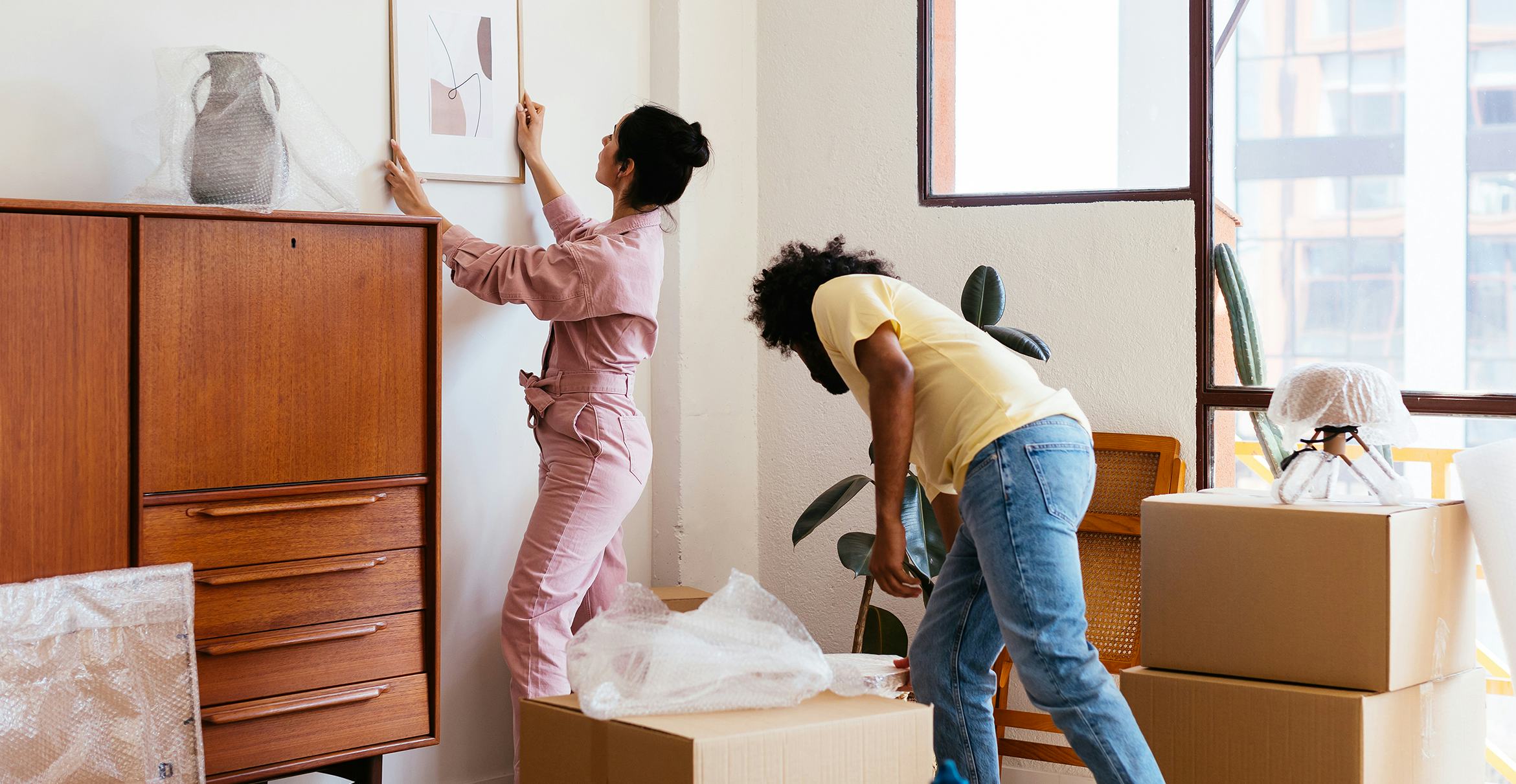 15 Small Room Decor Ideas To Maximize Space