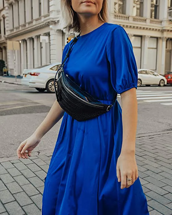 The 12 Best Fanny Packs For Moms