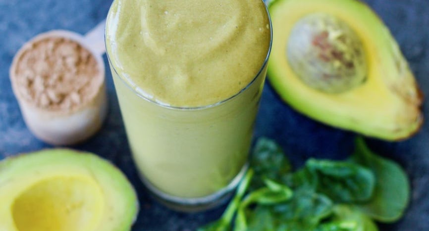 Pre-Workout Shakes & Snacks That Will Kickstart Your Sweat Sesh