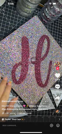 Matching Graduation 2022 Cap Inspo: Ideas For You & Your Best Friend On ...
