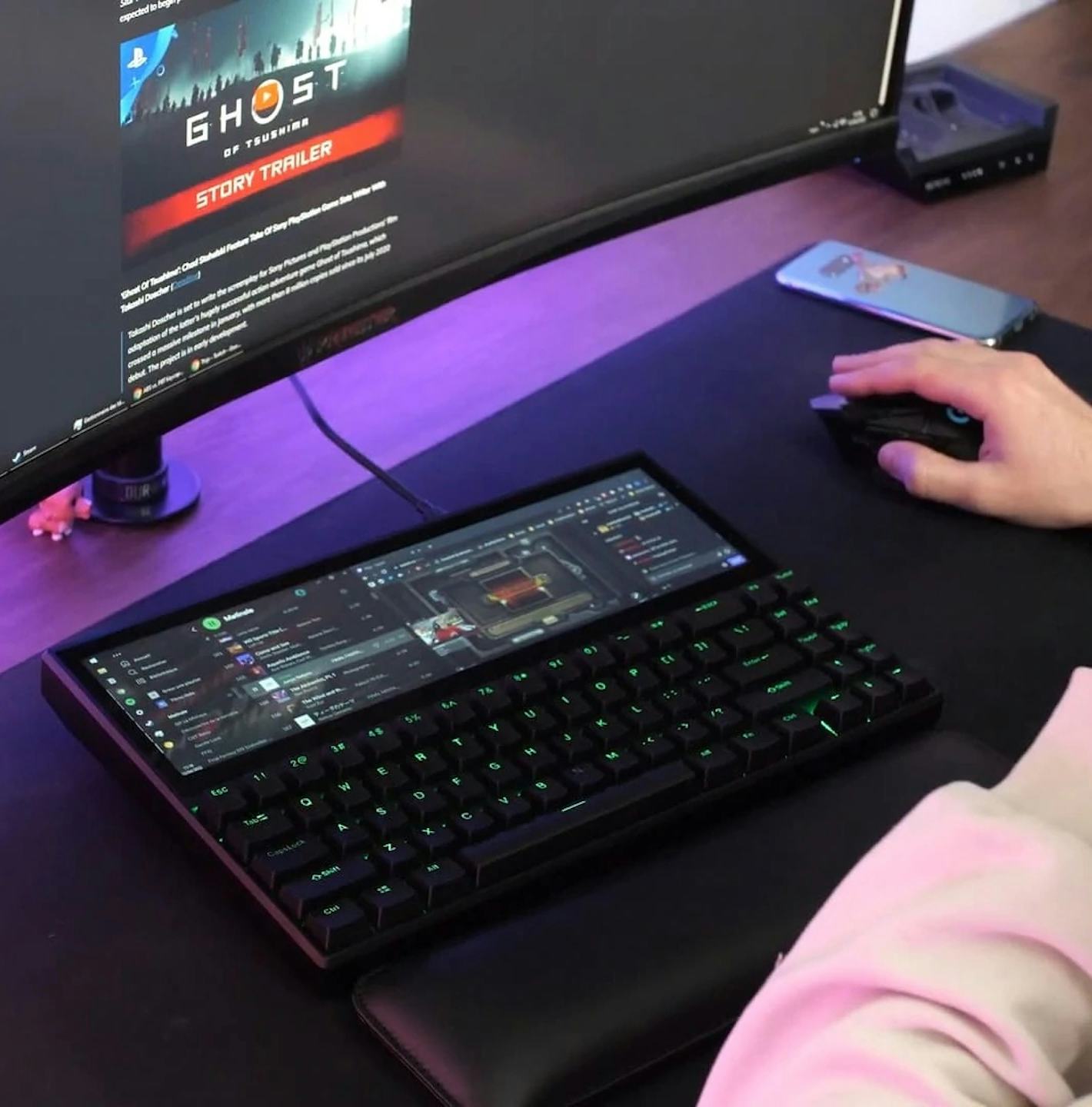 This mechanical keyboard with a built-in touchscreen is excess done right