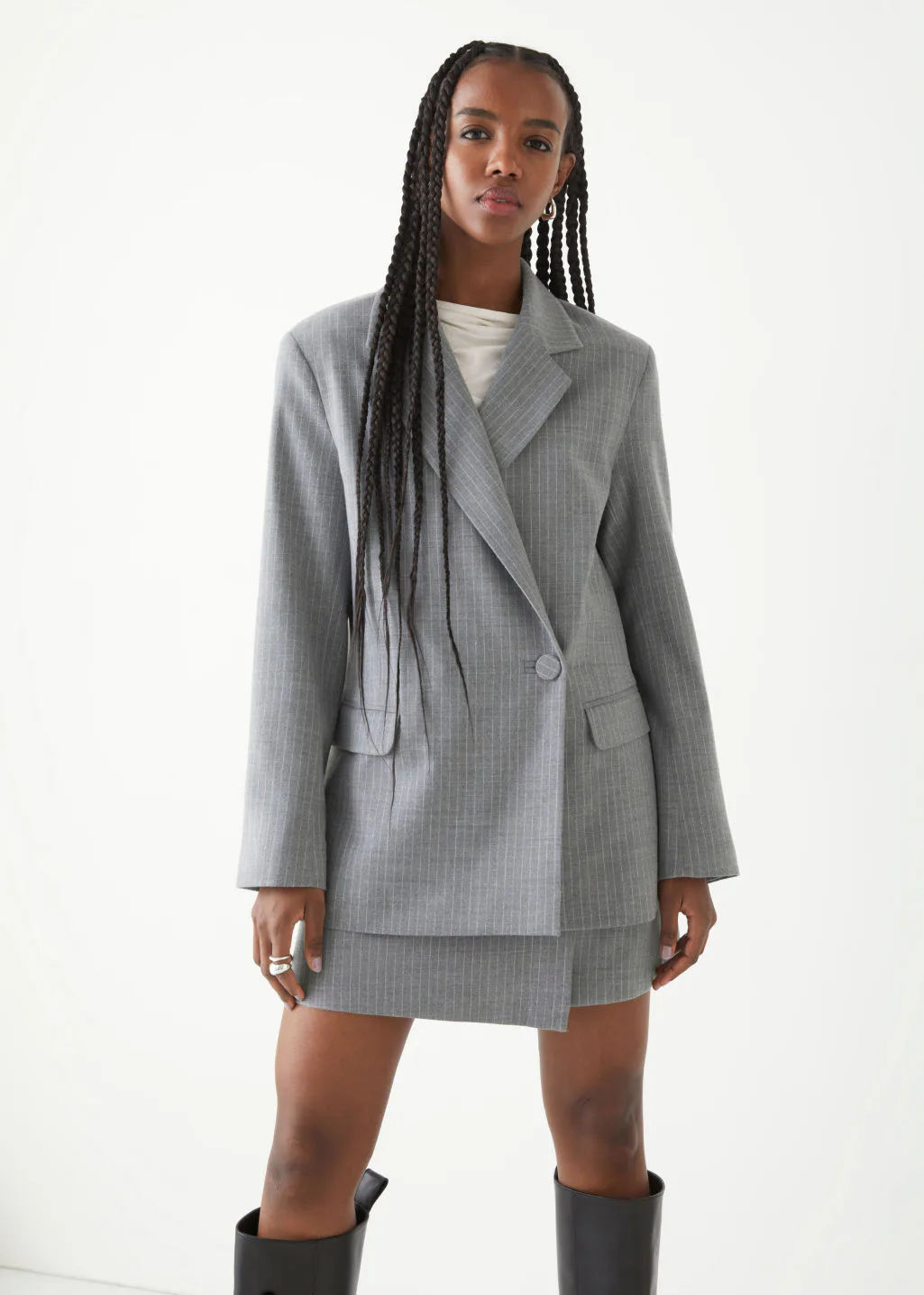 Blazer & Bra Outfit Combos To Try This Summer