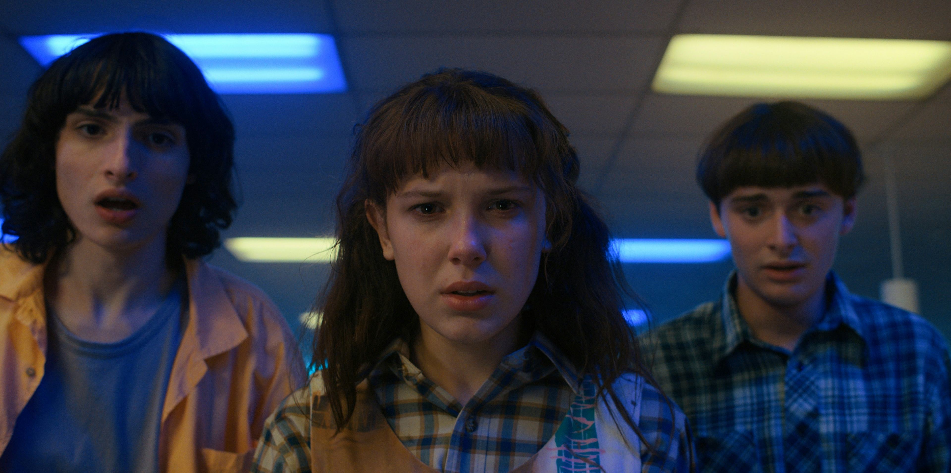 'Stranger Things' Season 4's Makeup Looks & Beauty Inspo