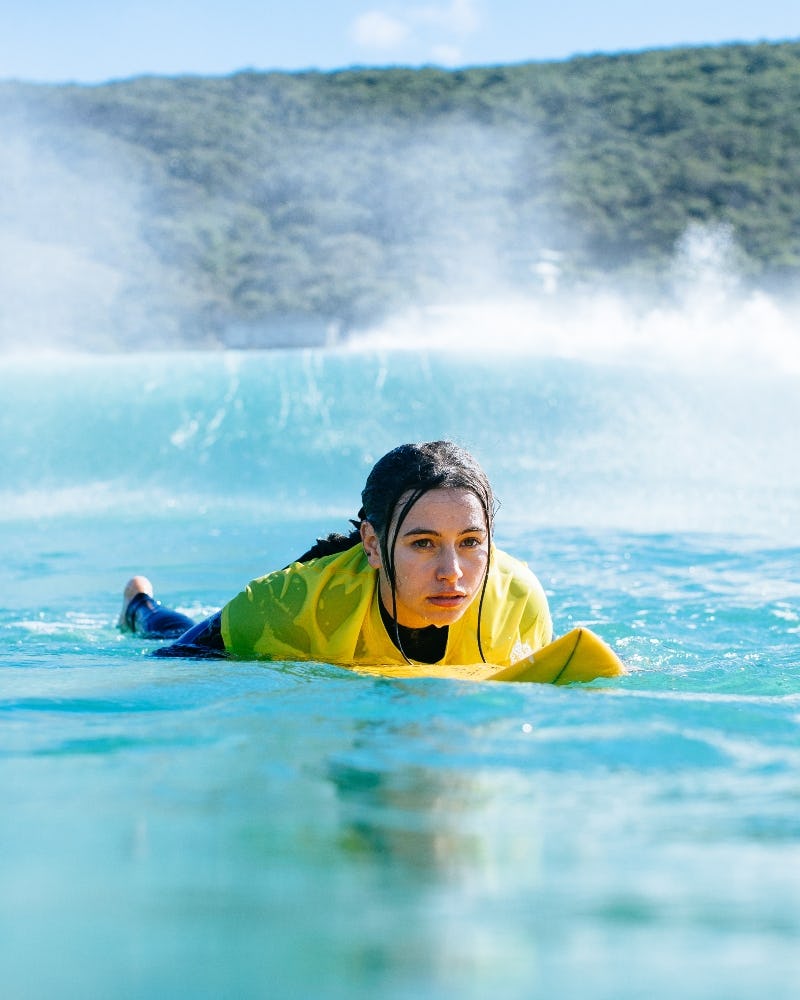 10+ New Netflix Shows & Movies To Get You In A Summer State Of Mind