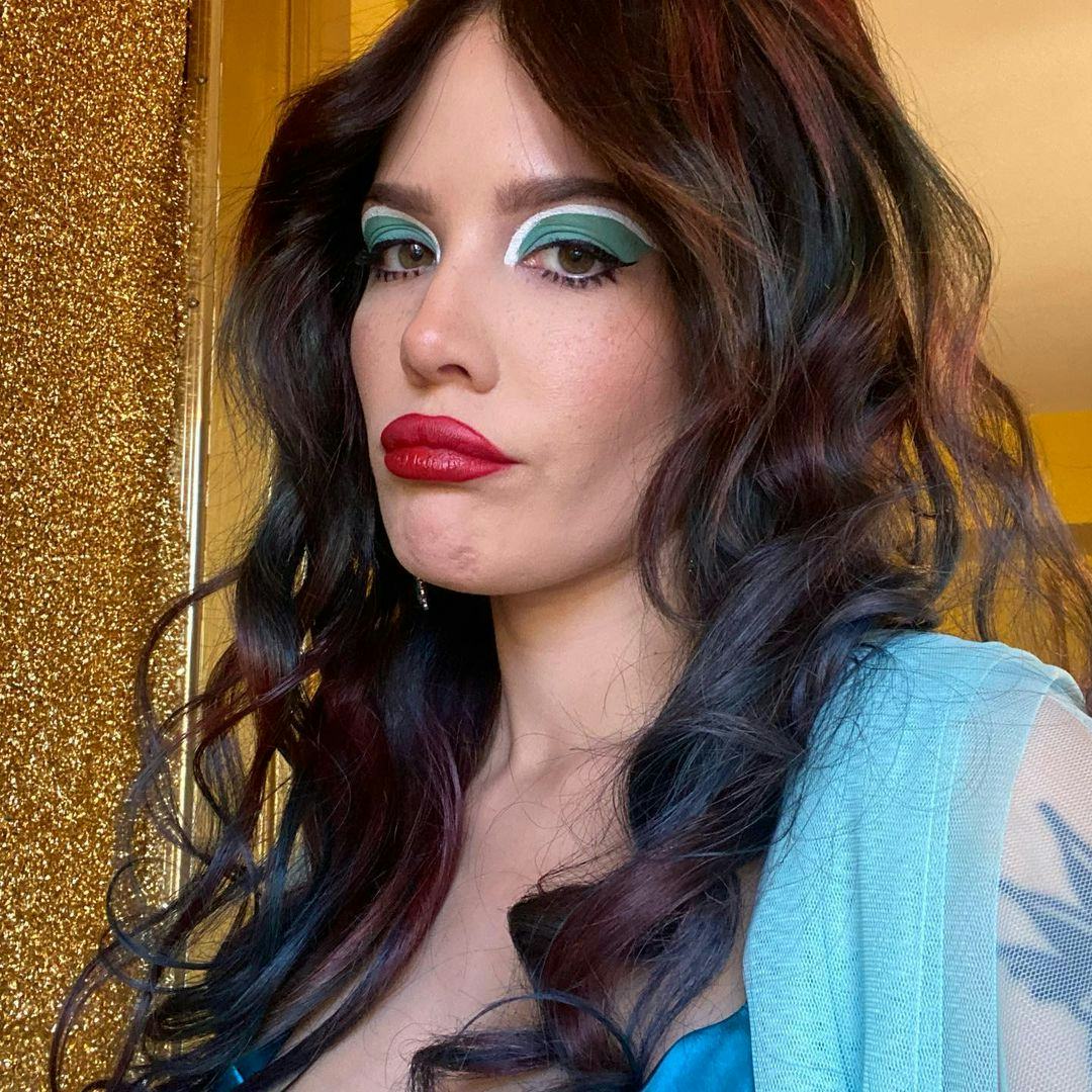 12 Of Halsey's Makeup Looks That Are True Works Of Art