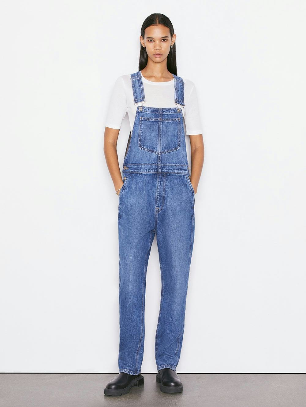 Kendall Jenner’s Denim Overalls Are Her Forever Summer Staple