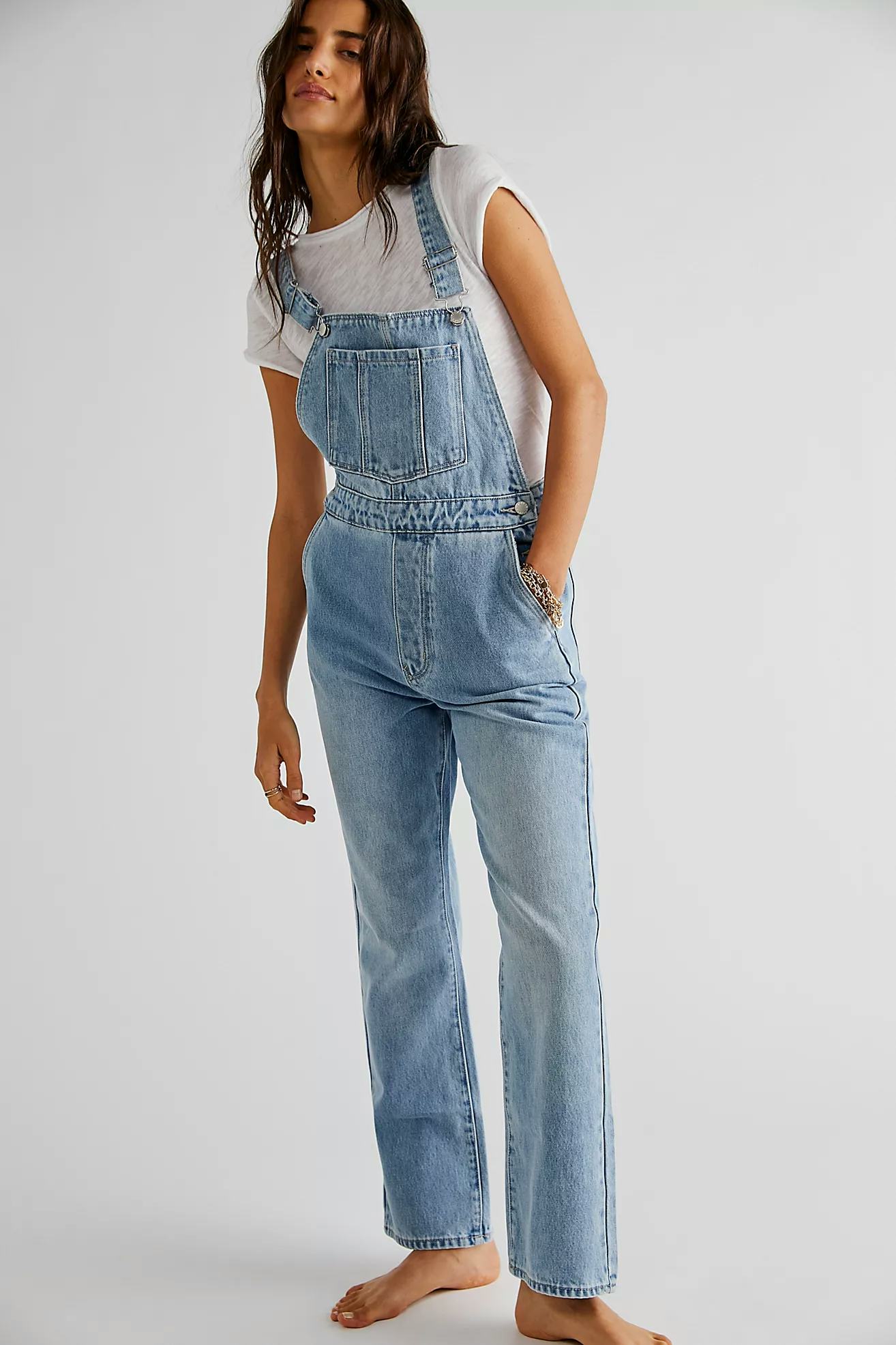 Kendall Jenner’s Denim Overalls Are Her Forever Summer Staple