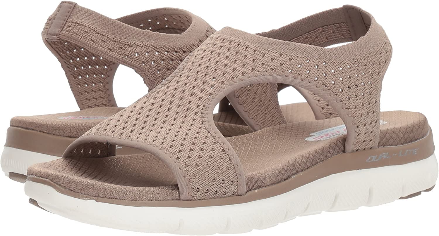 The 14 Best Sandals For Walking Long Distances, According To A Podiatrist