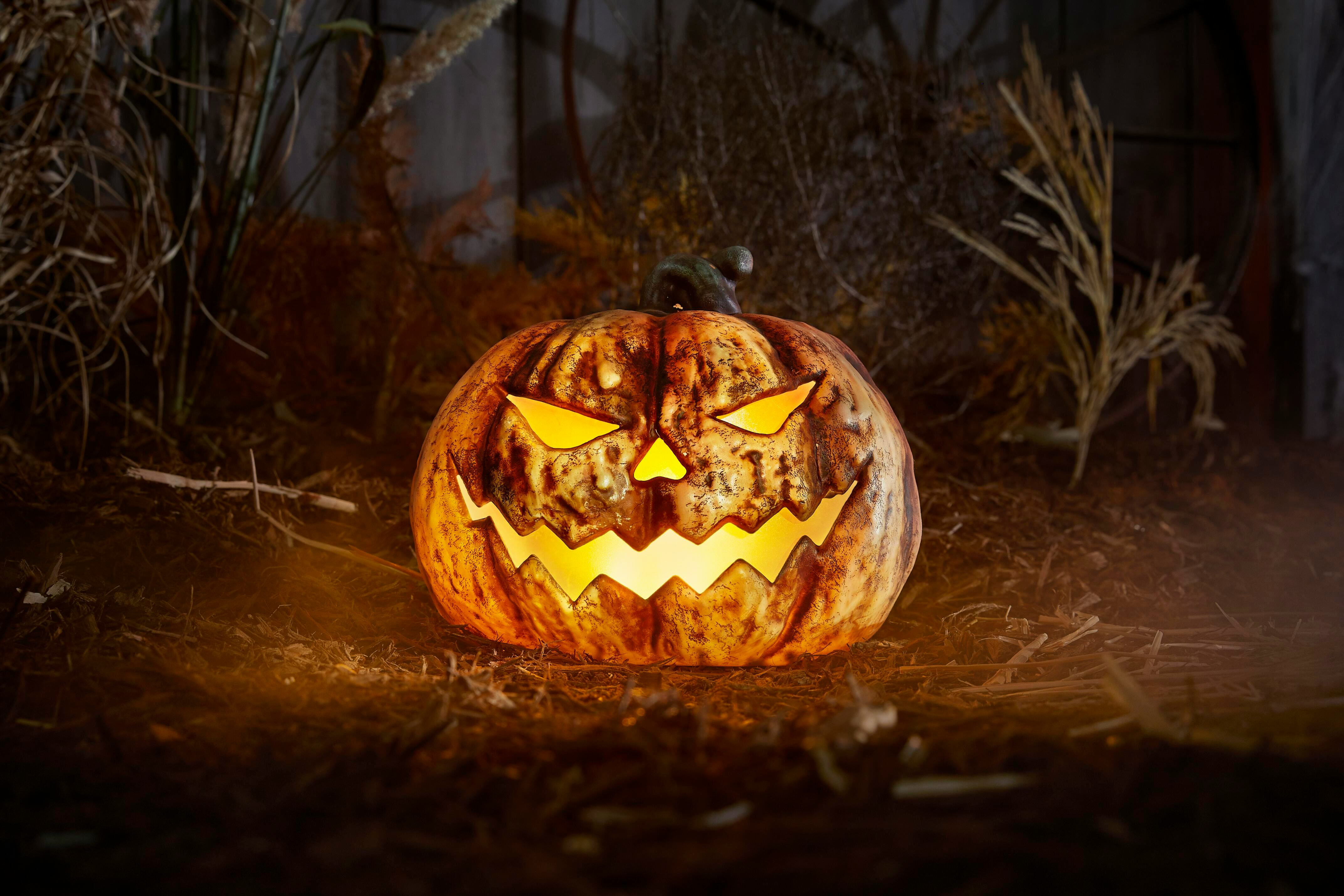 Home Depot's Halloween 2022 Decorations: 15-Foot Phantom, 12-Foot ...