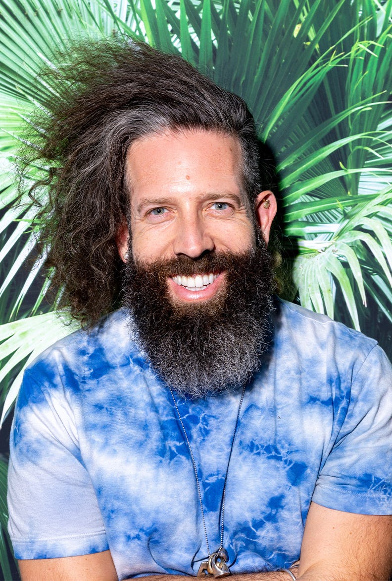 Elan Gale On 'FBoy Island,' 'The Bachelor' & The Secrets To Reality TV