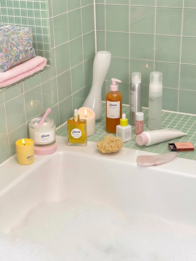 Gisou Founder Negin Mirsalehi Says Honey Is The Best Beauty Secret