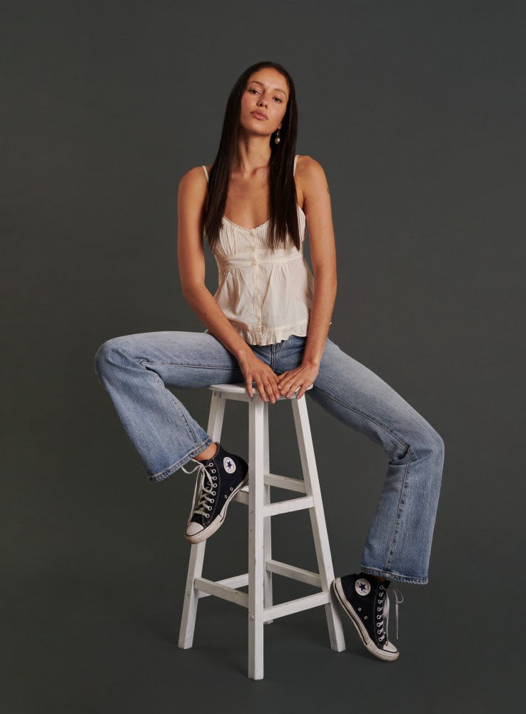 Who Is In Harry Styles' Music Video? "‘Late Night Talking" Features ...