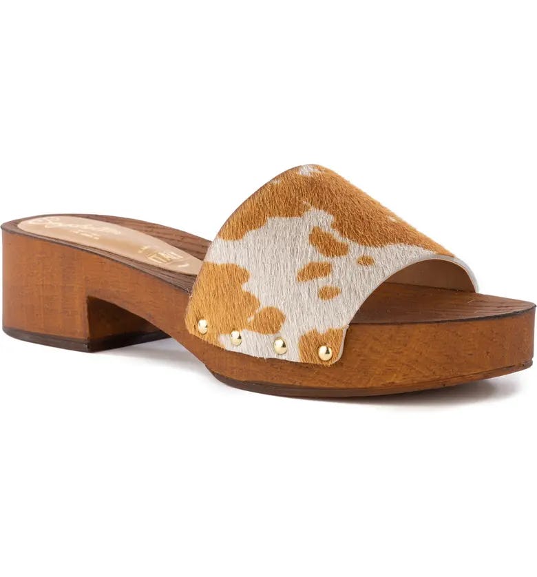 Wooden Clogs To Take You From Summer To Fall