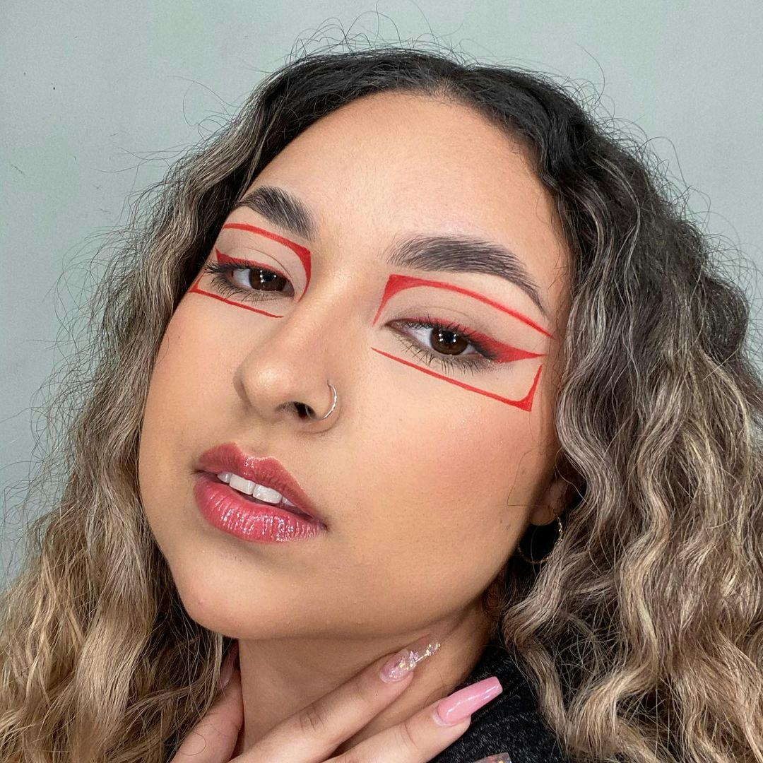 10 Chic Red Eyeshadow Looks & Best Makeup Products To Shop