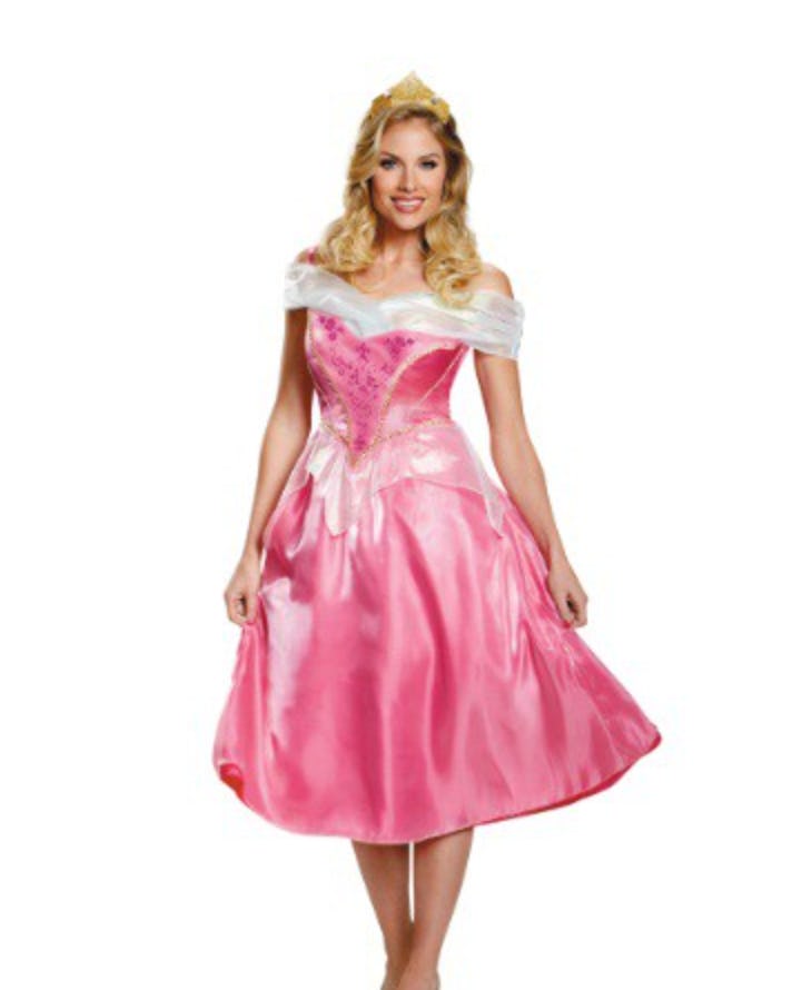 12 Pink Halloween 2022 Costume Ideas Based On Legendary Ladies