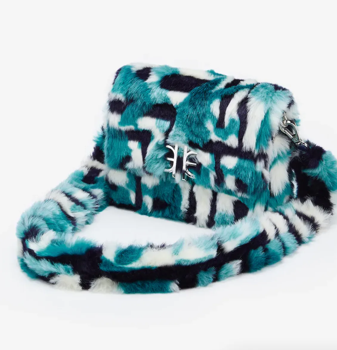 Lori Harvey’s Furry Bag Is The Statement Accessory You Need For Fall