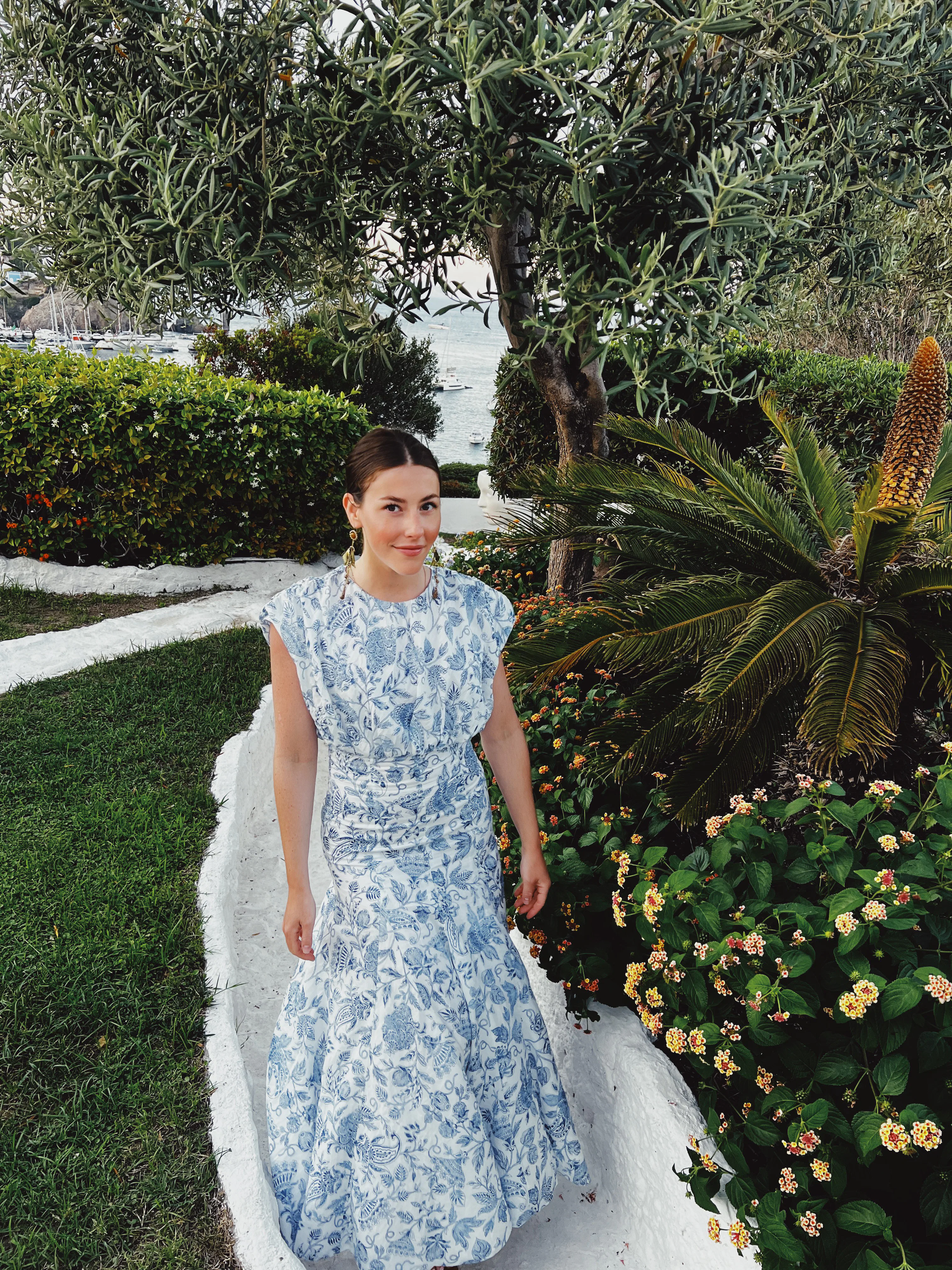 Packed to Perfection: What Markarian Designer Alexandra O'Neill Wore On ...