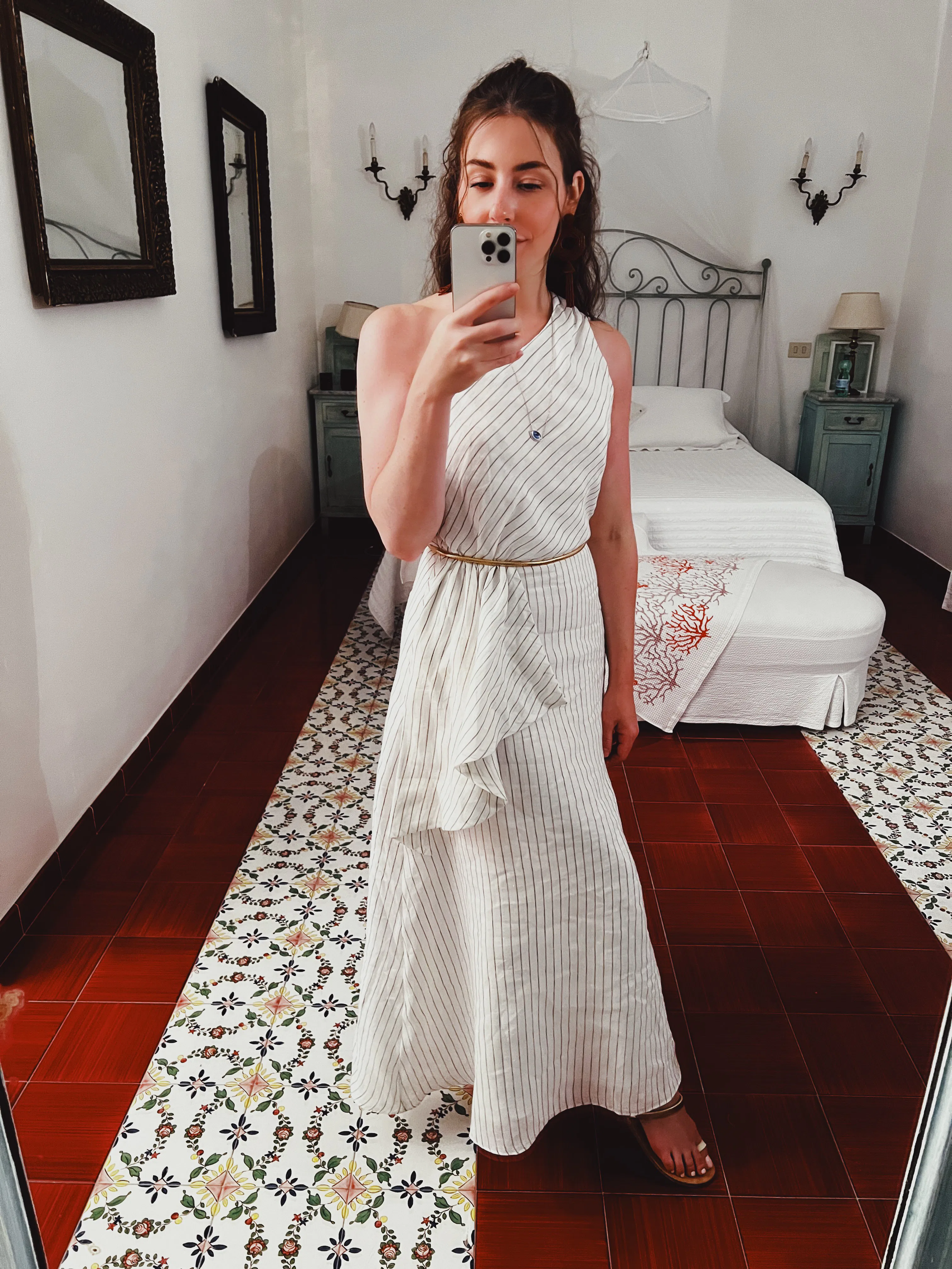 Packed to Perfection: What Markarian Designer Alexandra O'Neill Wore On ...