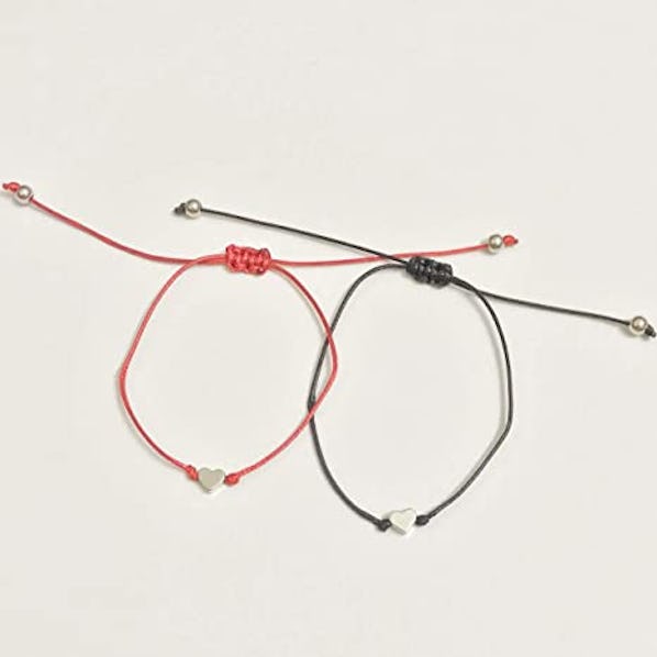 15 Long-Distance Relationship Bracelets Your Partner Will Love