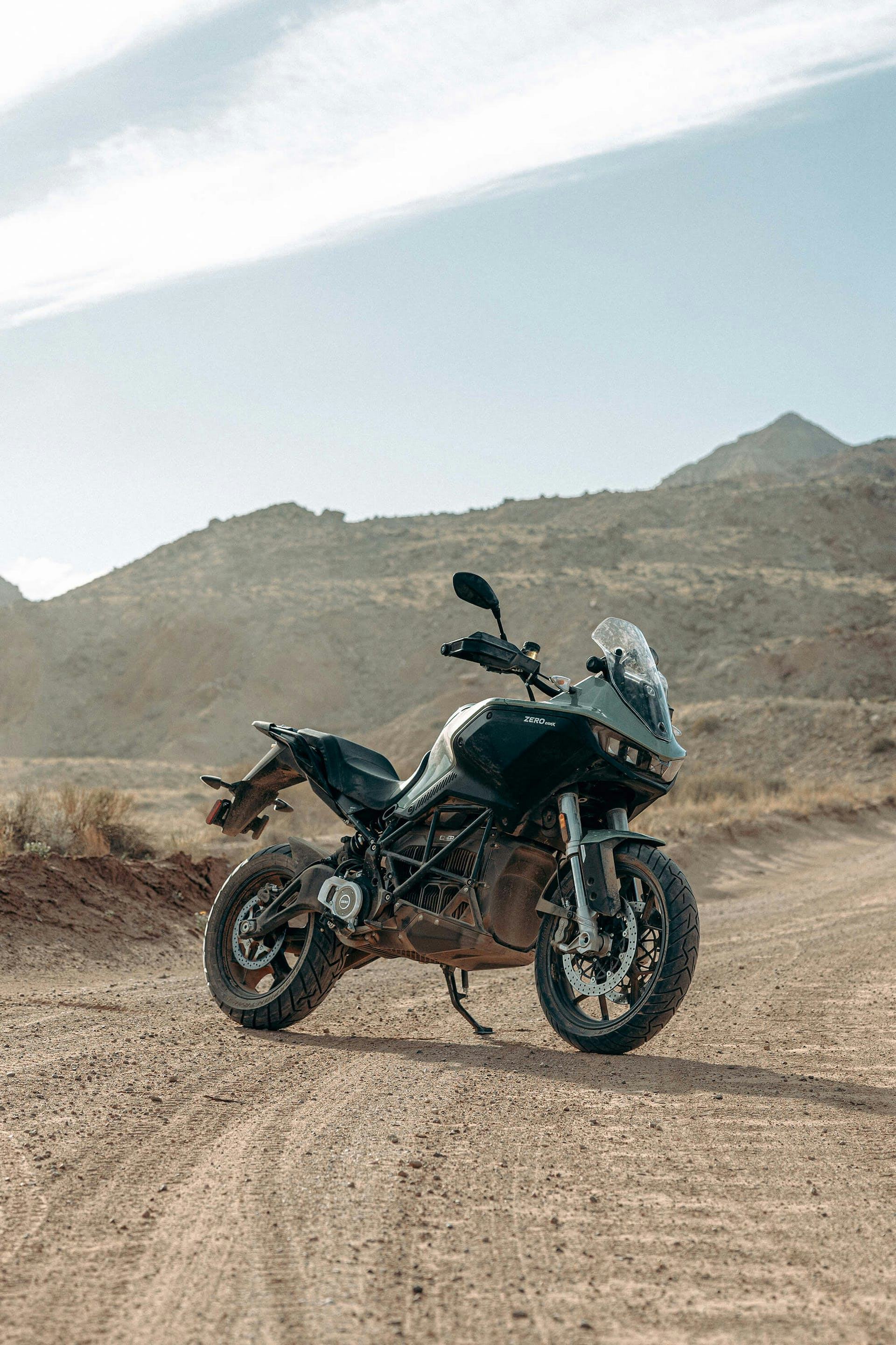 Zero’s long-range e-motorcycle is a beast on and off the road