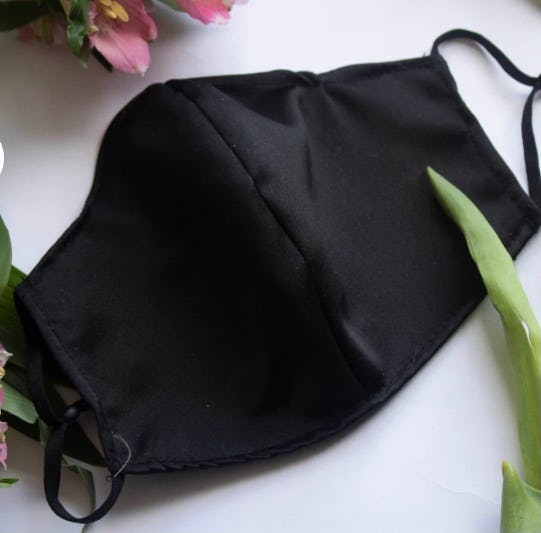 This Jennifer Lopez & Ben Affleck "Bennifer" Couples Costume Is Glam