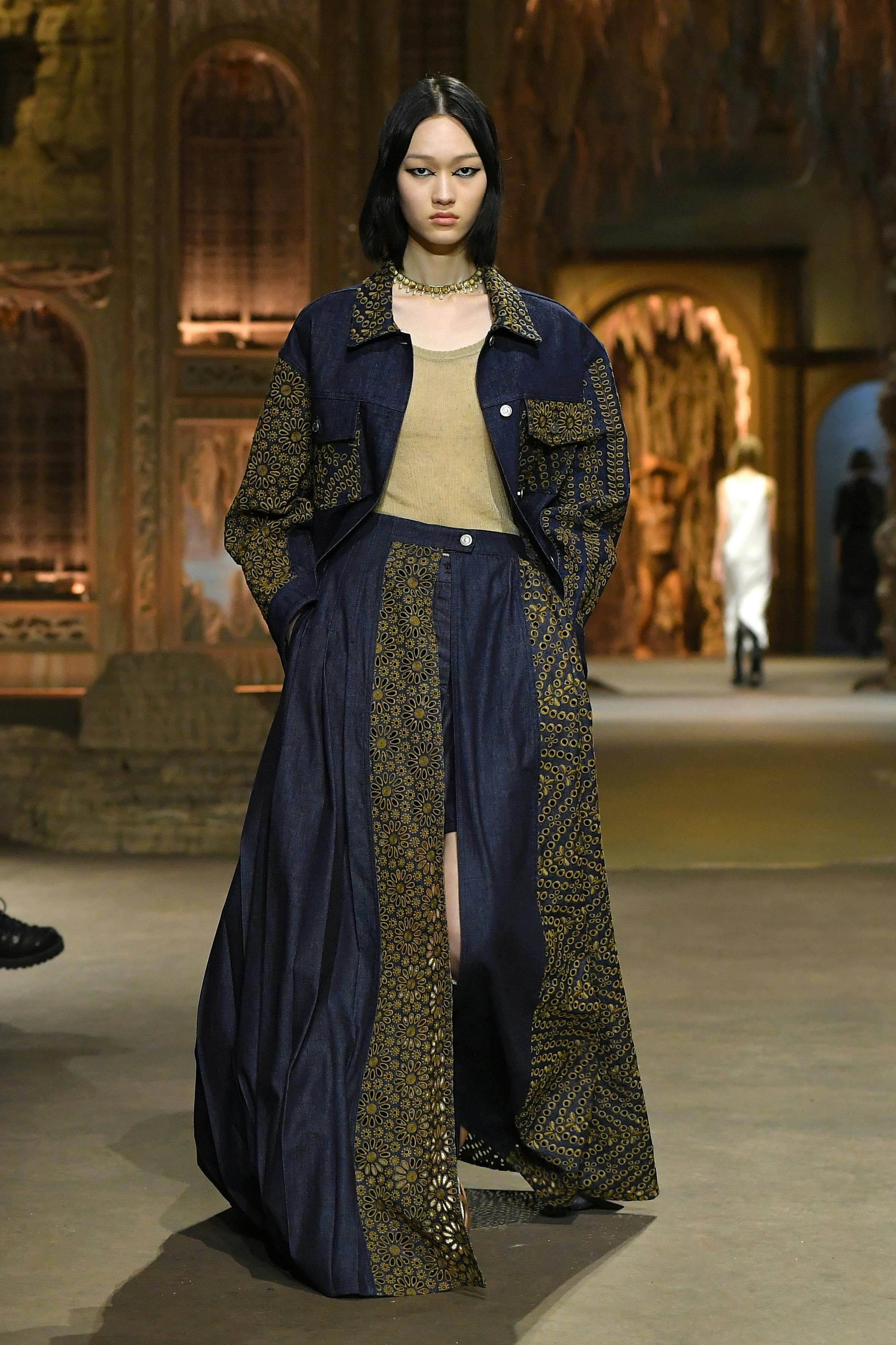 Dior’s Spring/Summer 2023 Collection Brings 16th Century Style Into The ...