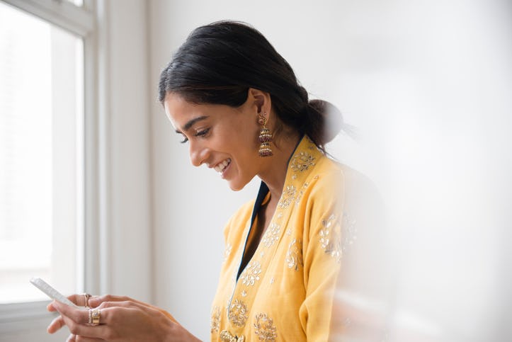 30 Lines To Slide Into Someone's DMs