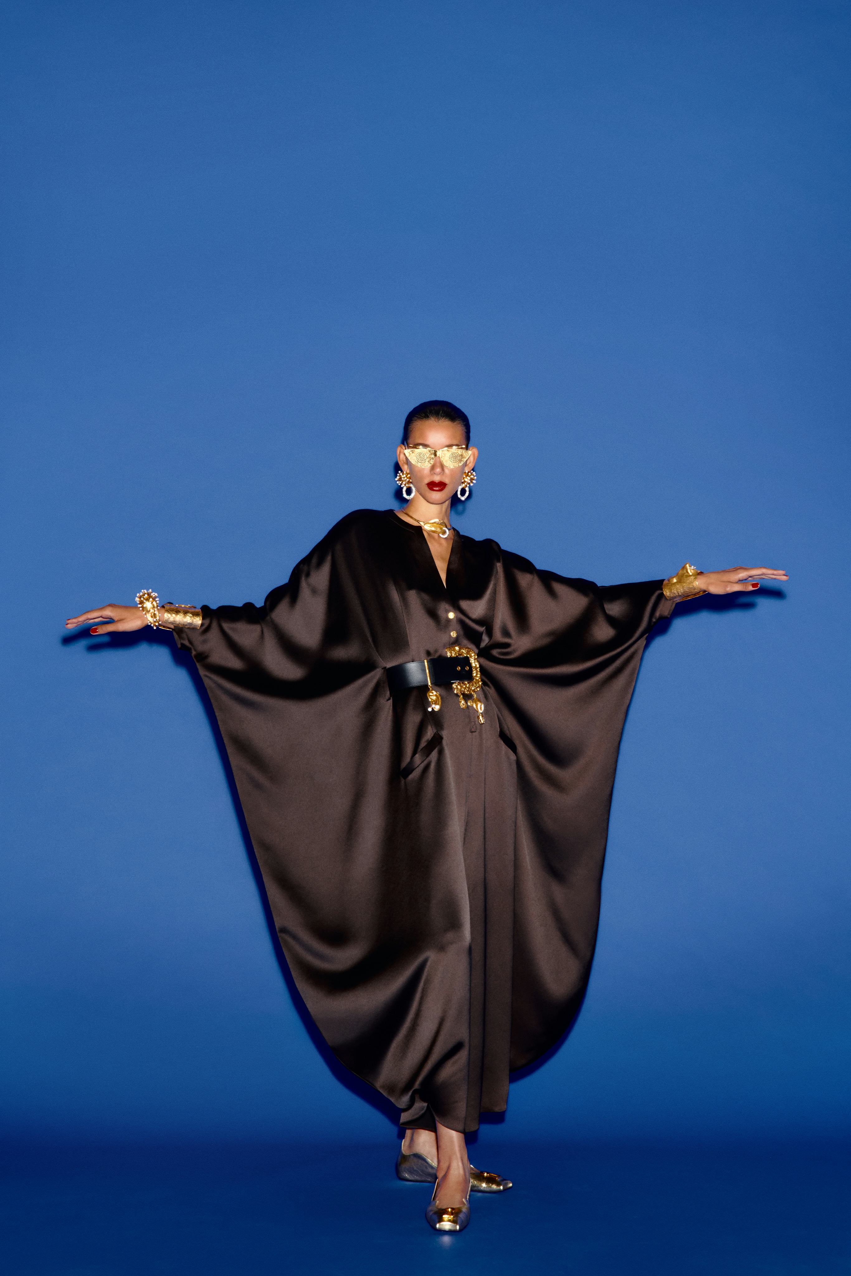 Schiaparelli Spring 2023 Paris Fashion Week Review