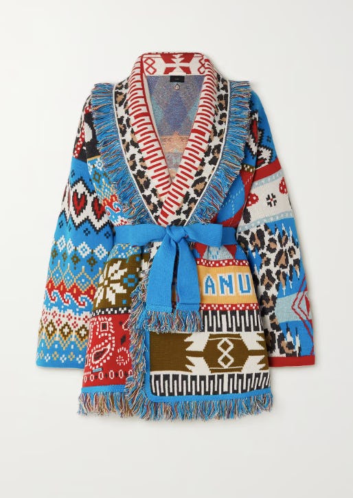 Meet Cabincore — A Fall Fashion Trend For Peak Hygge