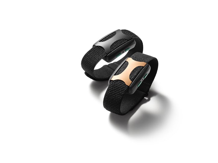 This Genius Wearable Helps Your Body Break The Fight-Or-Flight Response ... This Genius Wearable Helps Your Body Break The Fight-Or-Flight Response ...