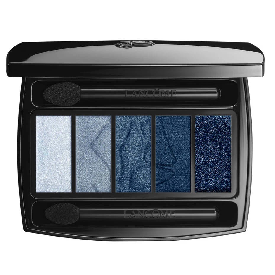 How To Get TikTok’s Viral “Washed Denim” Eye Makeup Look